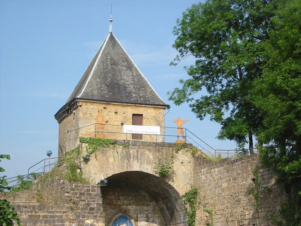 Mouzon (08): 2000 ans d'Histoire - Histoire de France - Communiqués